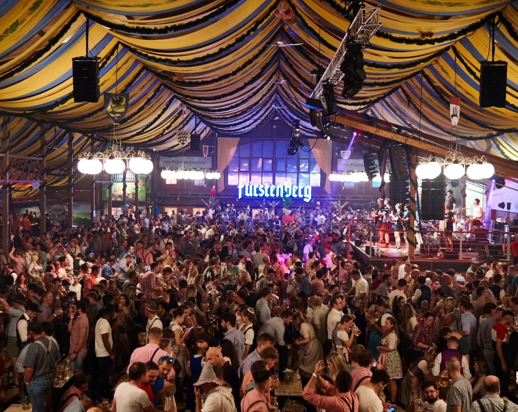 Fürstenberg feiert Jubiläum: Seit 25 Jahren Fürstenbergzelt auf ...