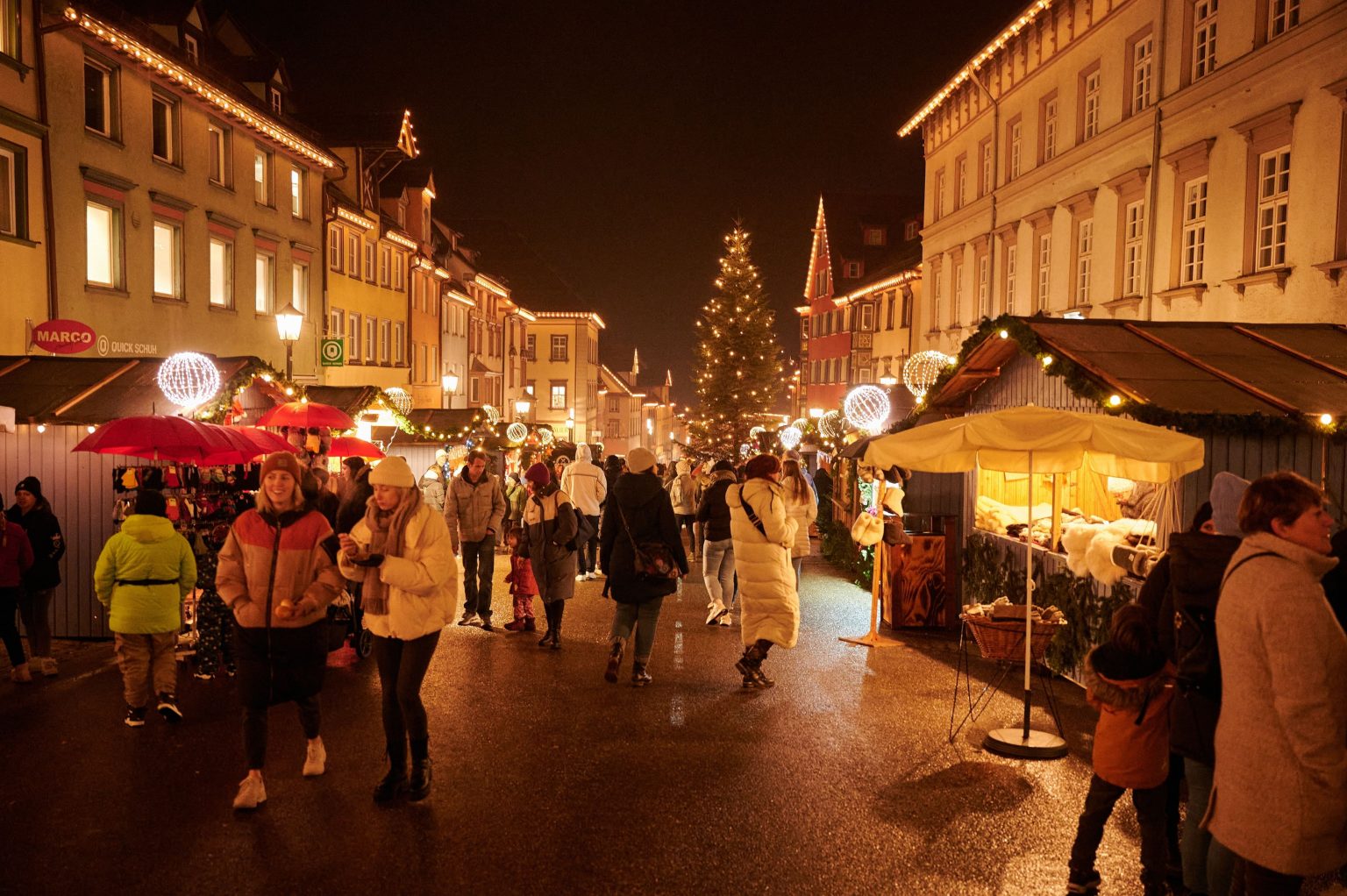 Rottweil: Magischer Weihnachtsmarkt in einer zauberhaften Stadt – bis ...